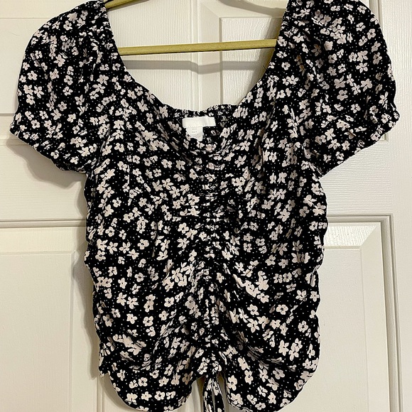 H&M | Tops | Hm Blackwhite Floral Drawstring Blouse | Poshmark